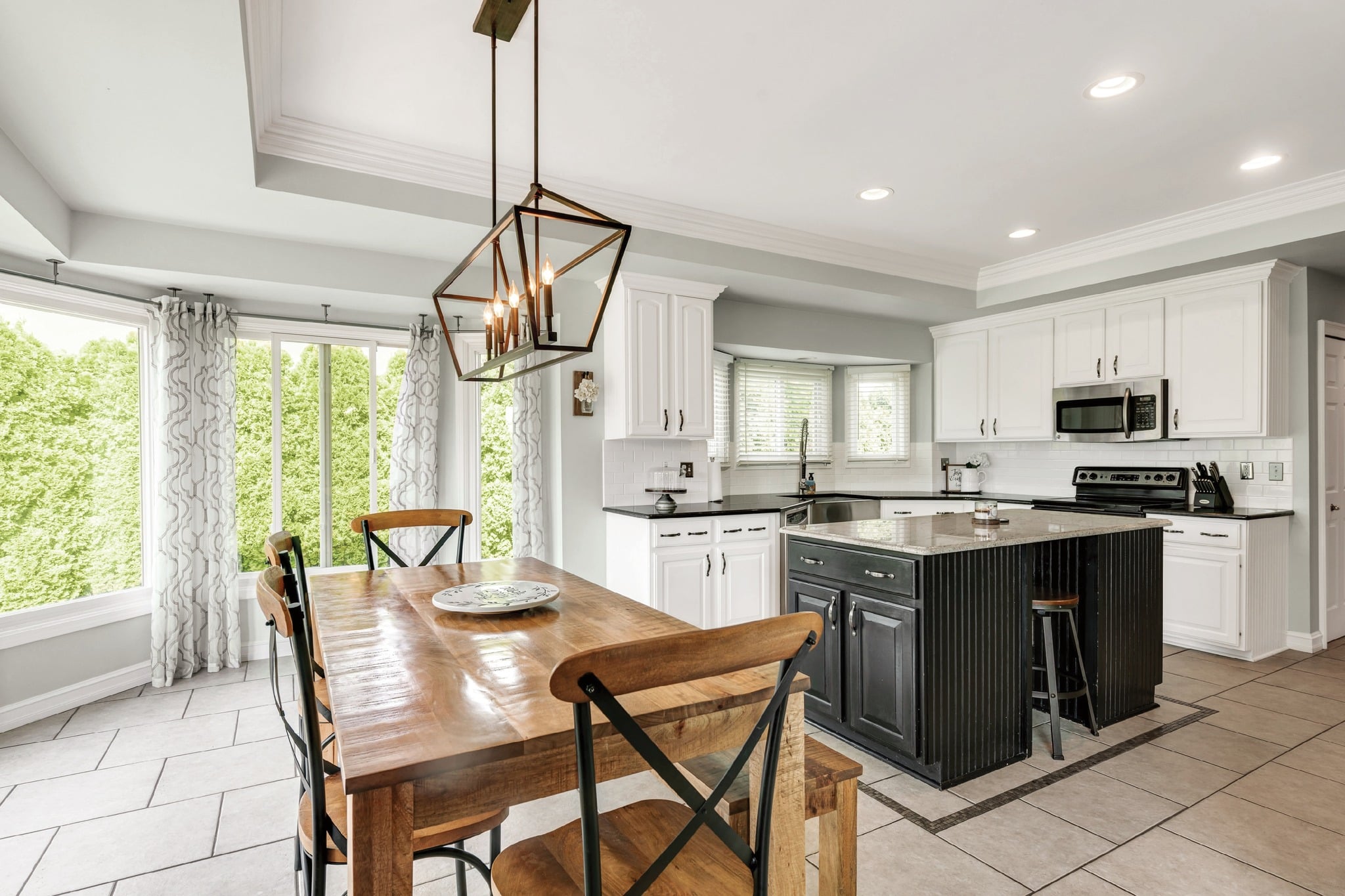 Sliding Windows: Your Guide to Benefits & Uses | NEXT Door & Window